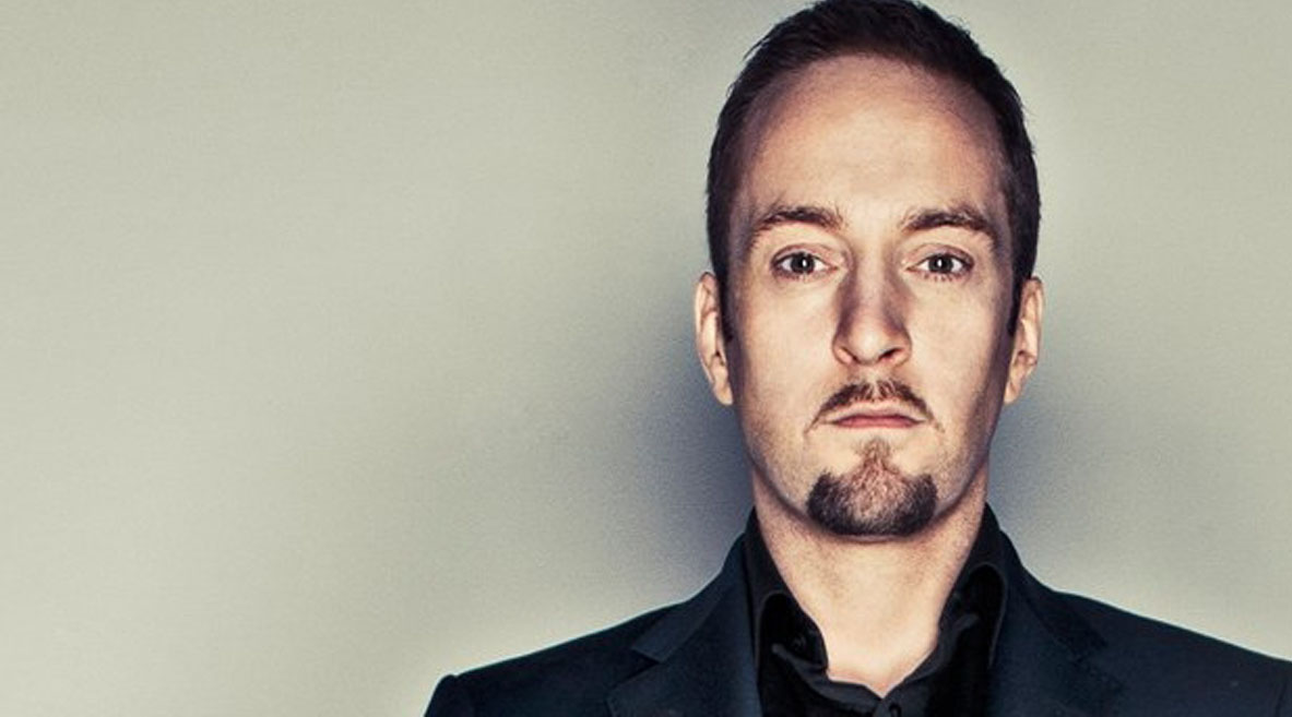 Top 5 close up magician of the year - 7 Magic Inc
